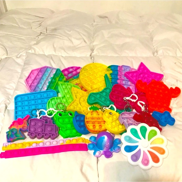 Pop-It | Toys | 26 Piece Popit Fidgets Practically New Condition | Poshmark